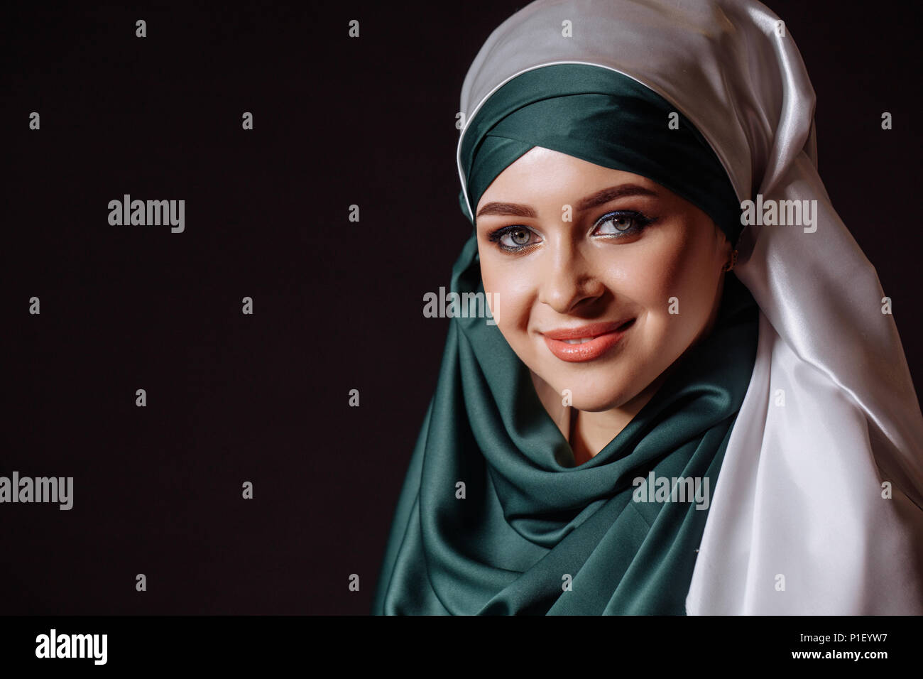 Strict muslim hi-res stock photography and images - Alamy