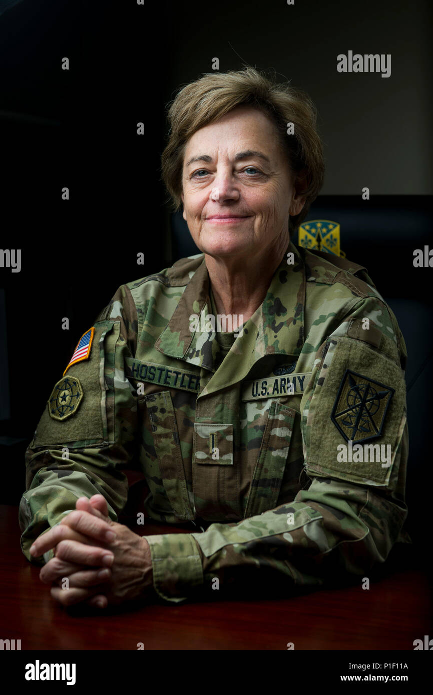 Warrant officer advance course hi-res stock photography and images - Alamy