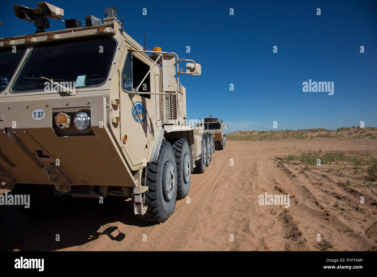 Palletized load system pls hi-res stock photography and images - Alamy