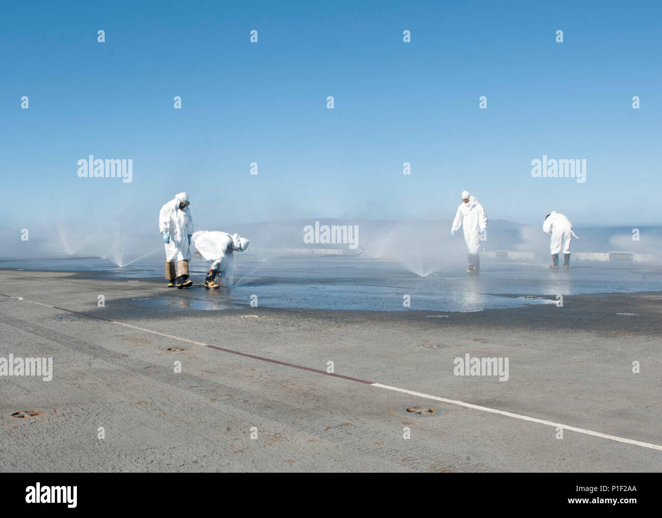 161021-N-OF476-298 PACIFIC OCEAN (Oct. 21, 2016) Sailors aboard ...