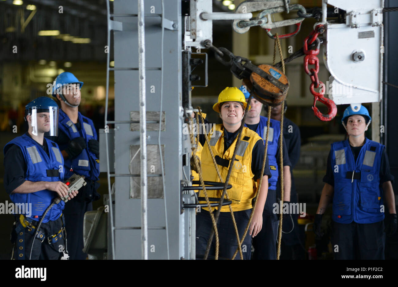 Sliding padeye hi-res stock photography and images - Alamy