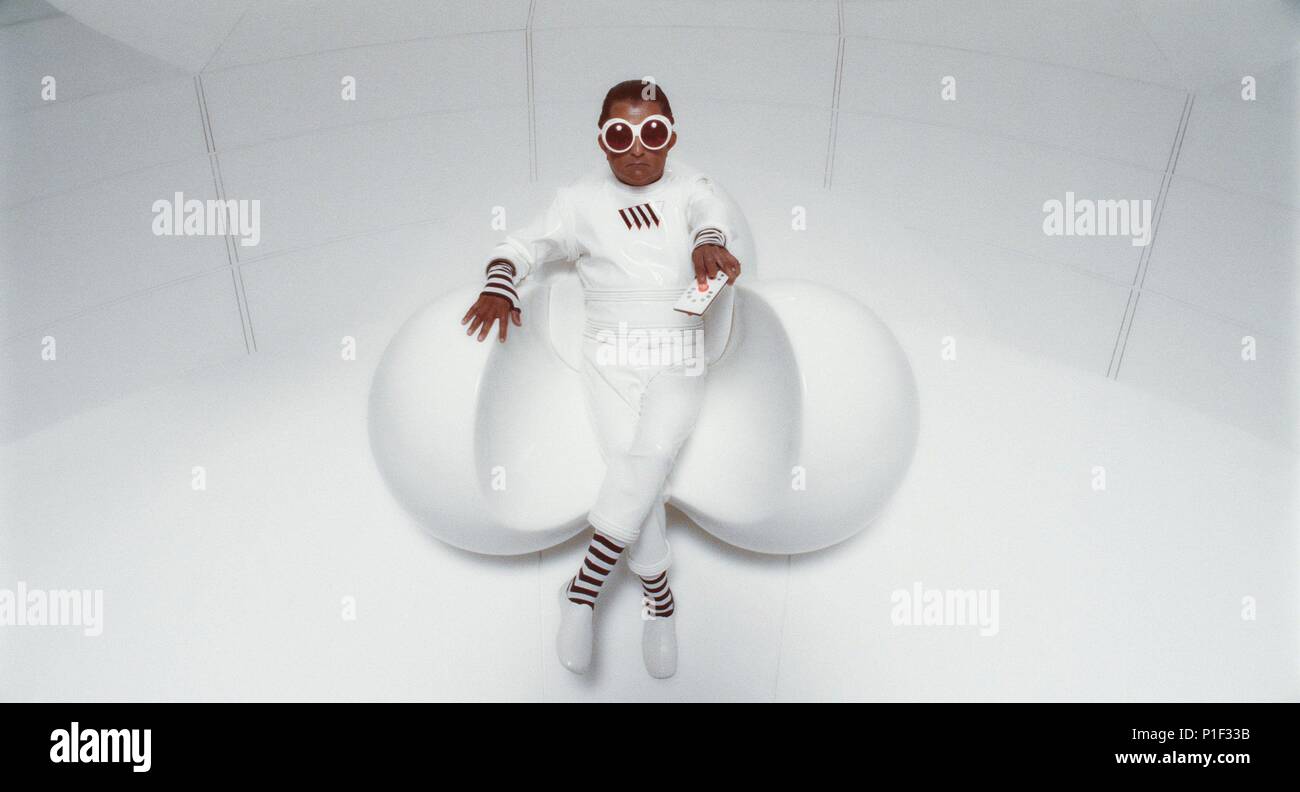 Deep roy hi-res stock photography and images - Alamy