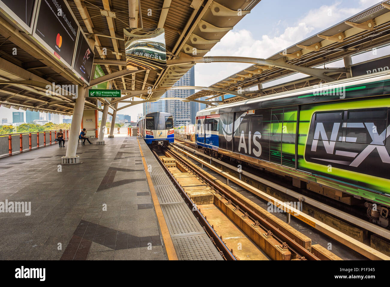 Skytrain hi-res stock photography and images - Alamy