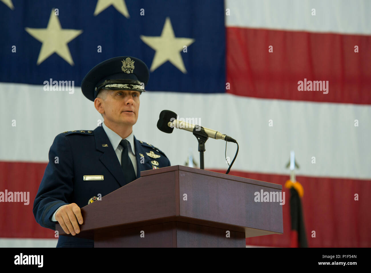 Lt gen timothy m ray hi-res stock photography and images - Alamy