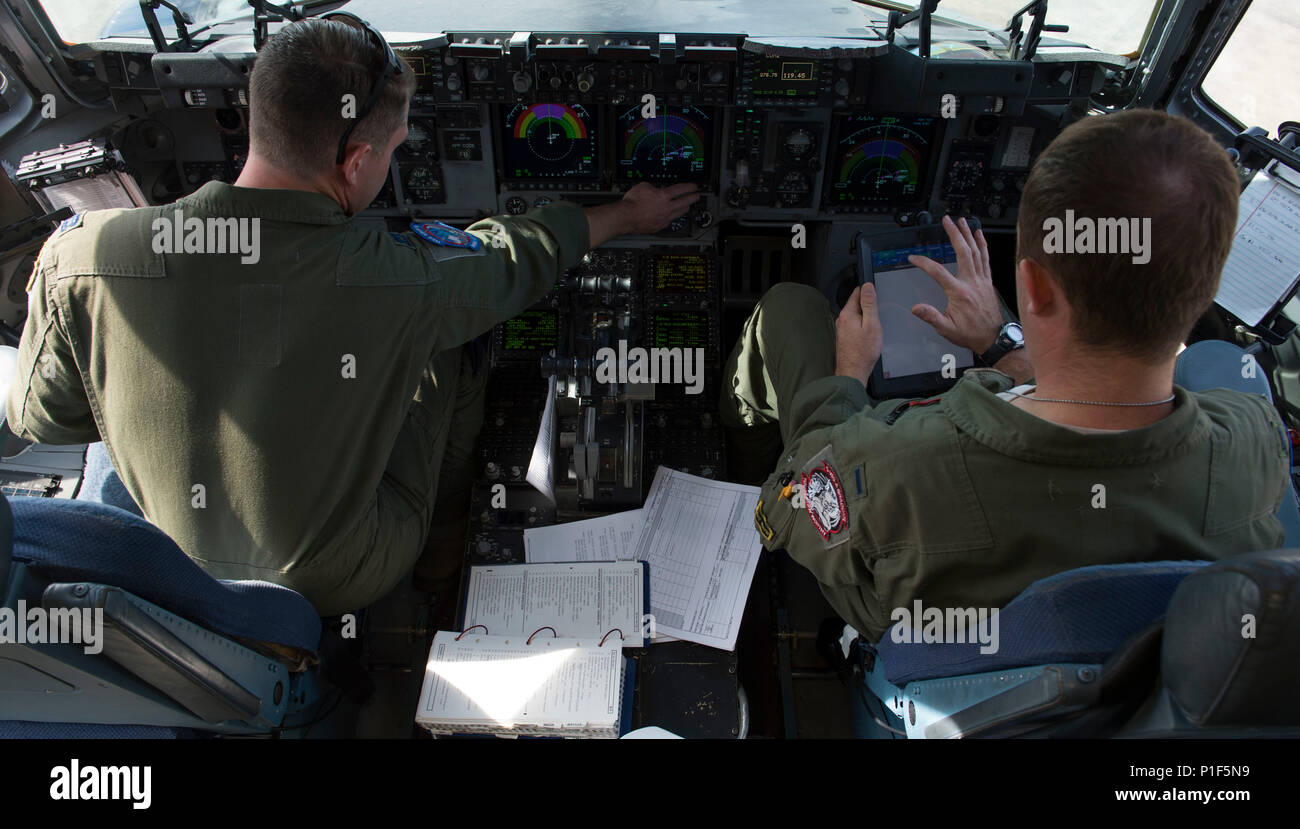 U.S. Air Force Capt. Tanner Summers (left), 183rd Airlift Squadron ...