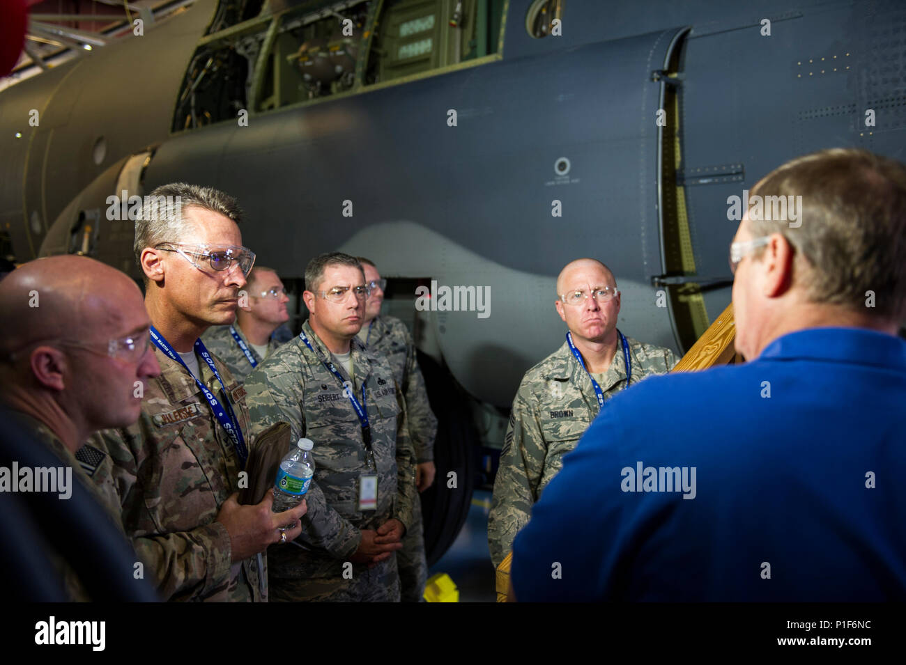 Senior leaders of the 1st Special Operations Wing tour a Lockheed ...