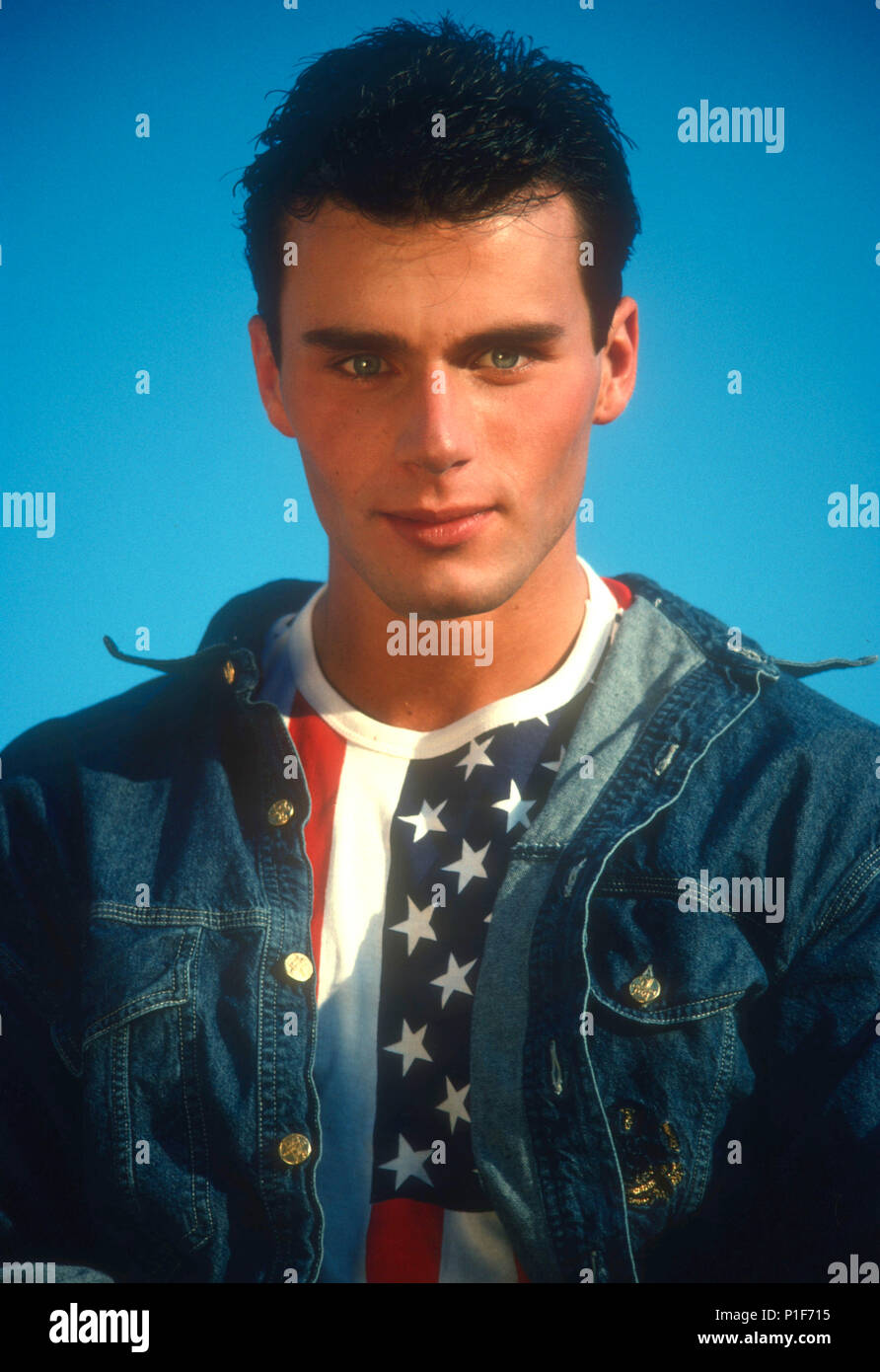 MOJAVE, CA - OCTOBER 5: (EXCLUSIVE) Actor/model Peter Simec poses ...