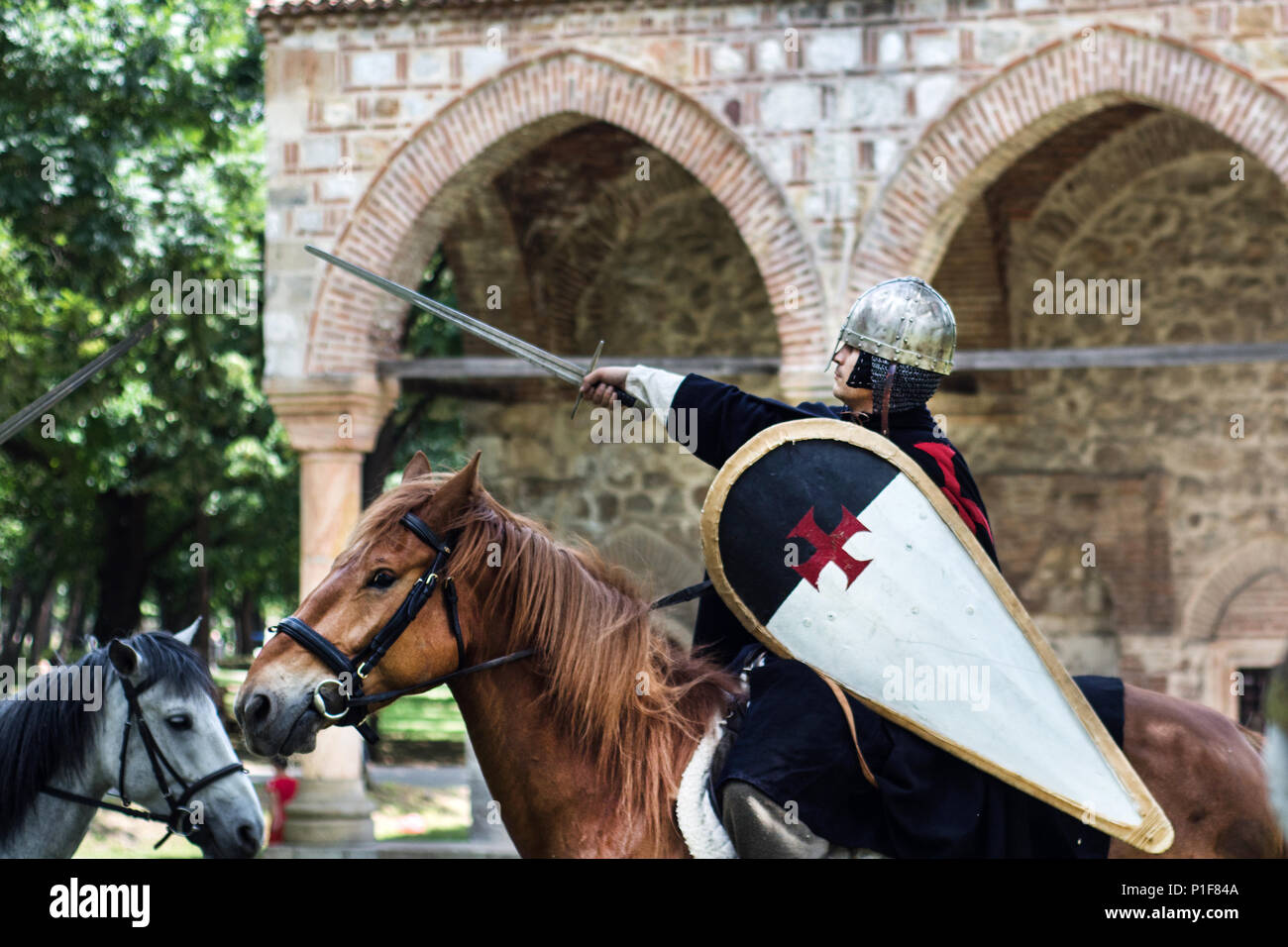 Medieval knights cavalry fight hi-res stock photography and images - Alamy