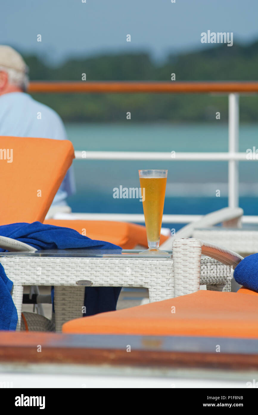 Cold deck hi-res stock photography and images - Alamy