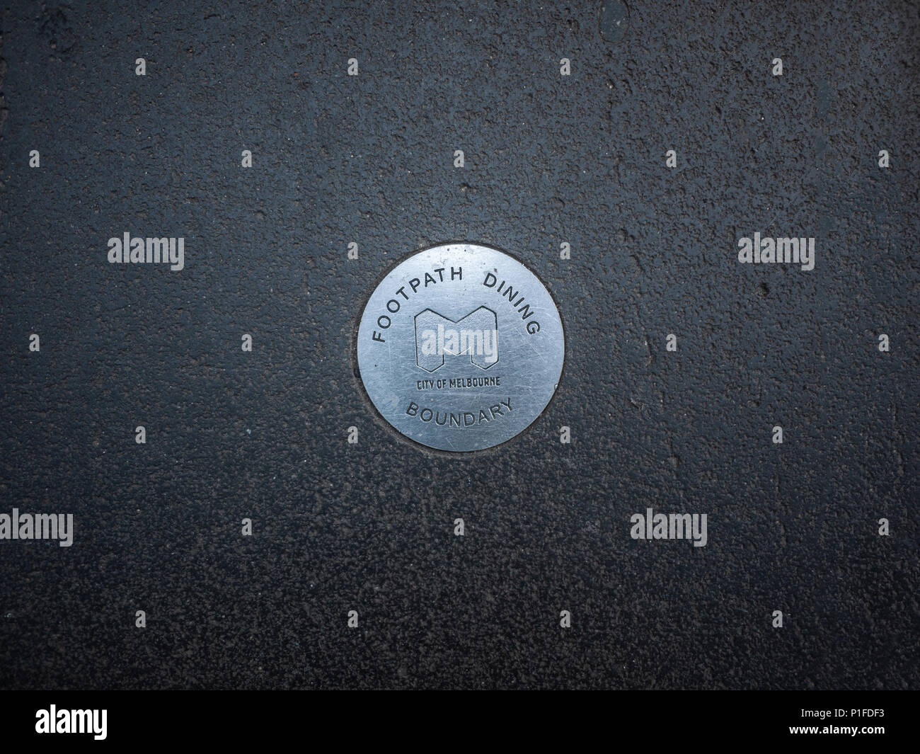 Boundary signs hi-res stock photography and images - Alamy