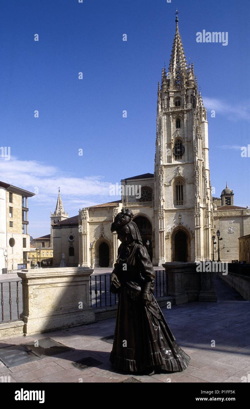 Escultura regenta hi-res stock photography and images - Alamy