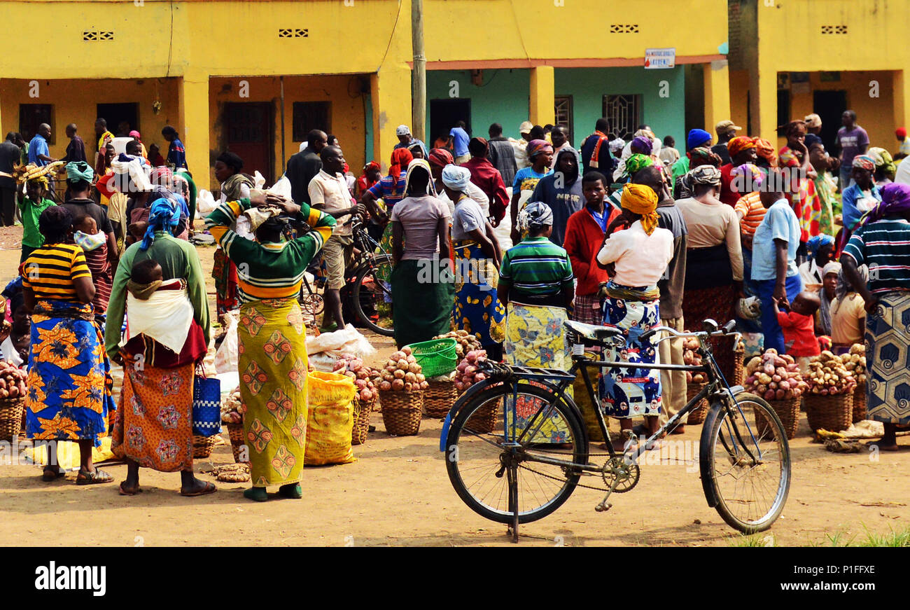 A colorful rural market in Rwanda Stock Photo - Alamy