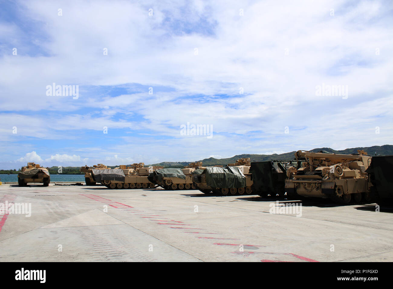 SANTA RITA, Guam (Oct. 13, 2016) -- Marine Corps tanks, Amphibious ...