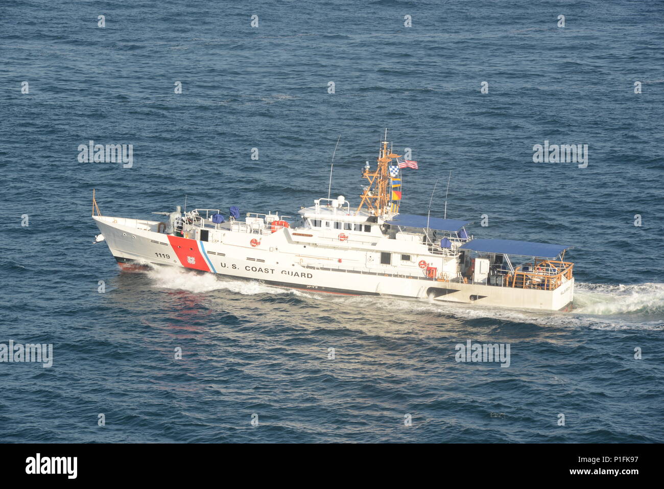 The Coast Guard Cutter Rollin Fritch underway in the Atlantic Ocean ...
