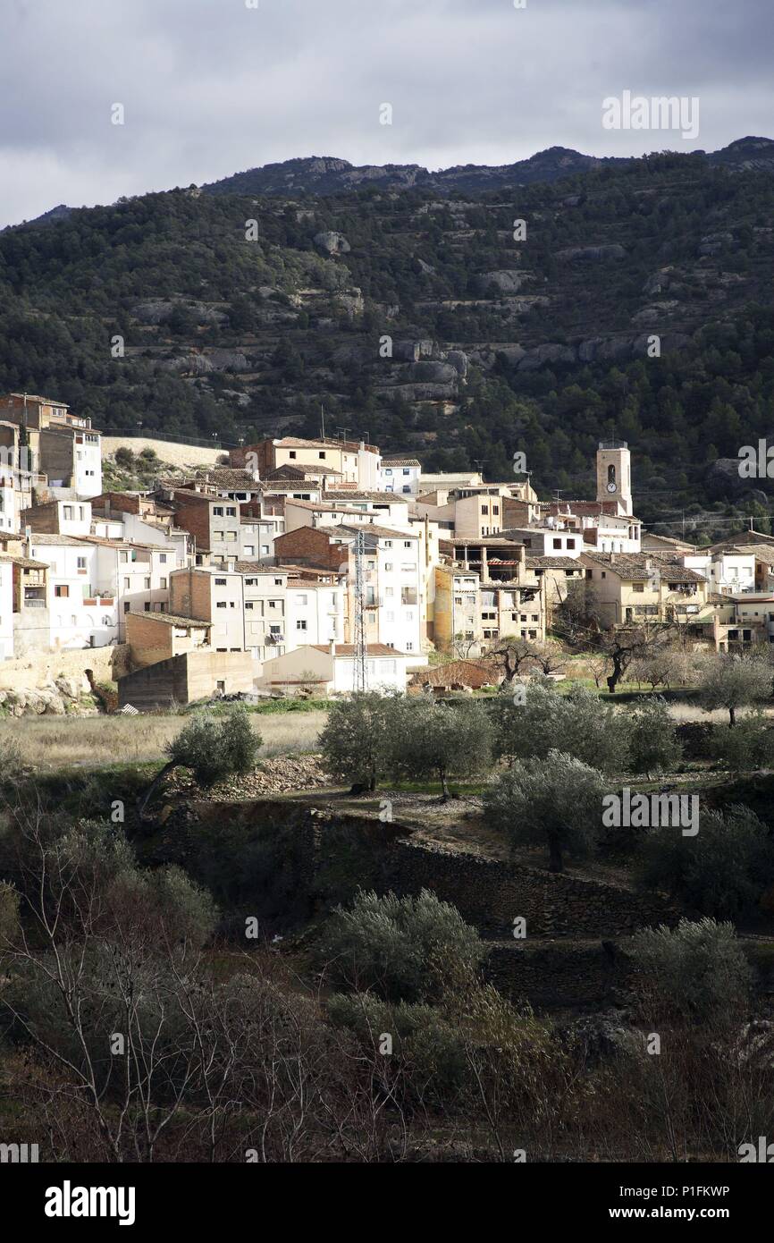 Pueblo con iglesia hi-res stock photography and images - Alamy