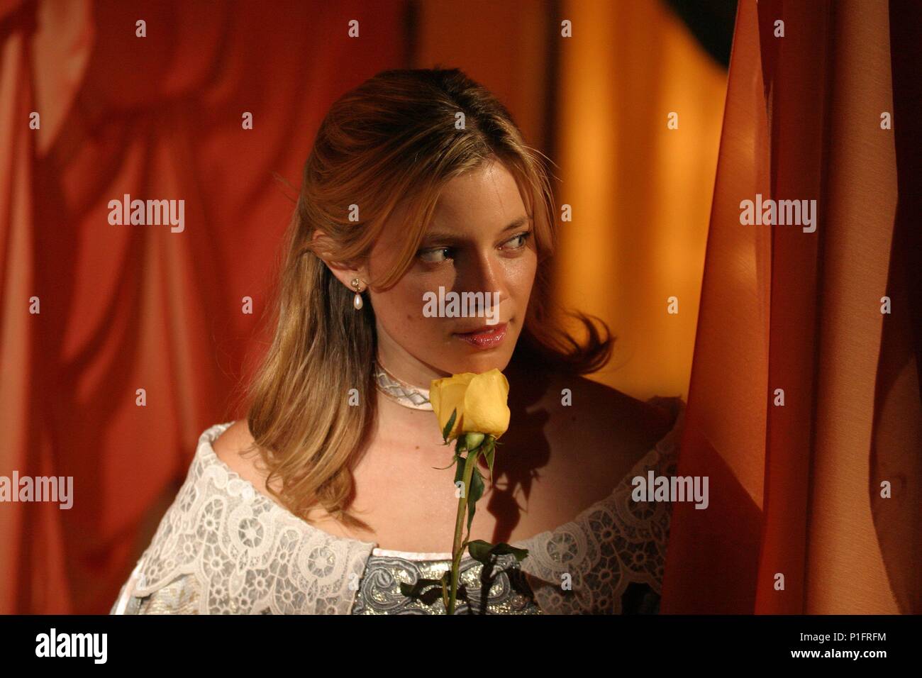 Amy rose hi-res stock photography and images - Alamy