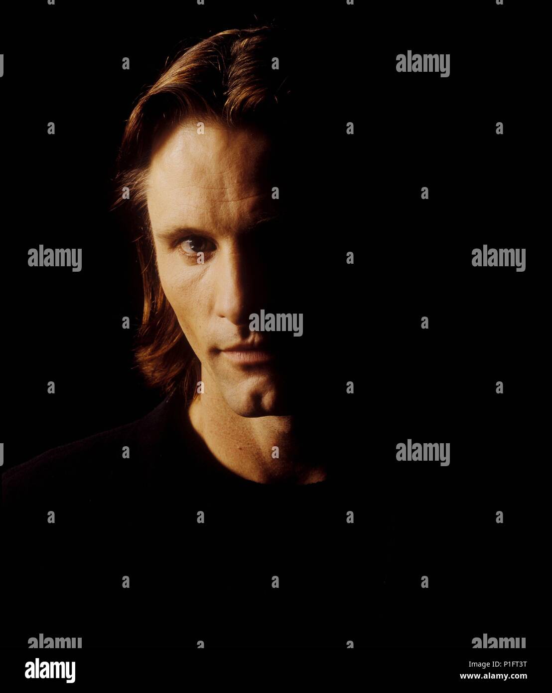 A perfect murder 1998 viggo mortensen hi-res stock photography and ...