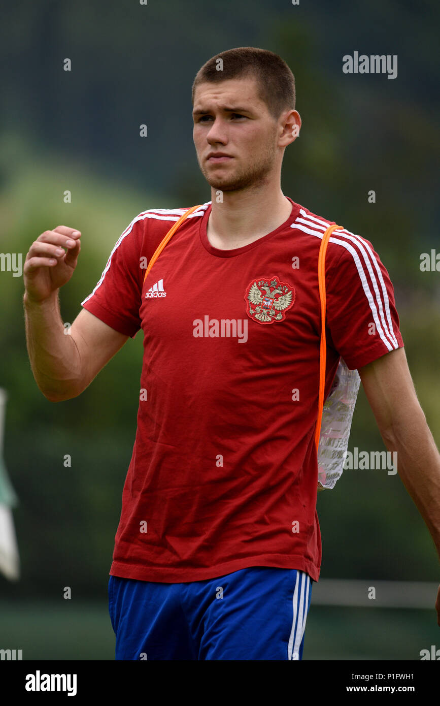 Alexander tashaev hi-res stock photography and images - Alamy