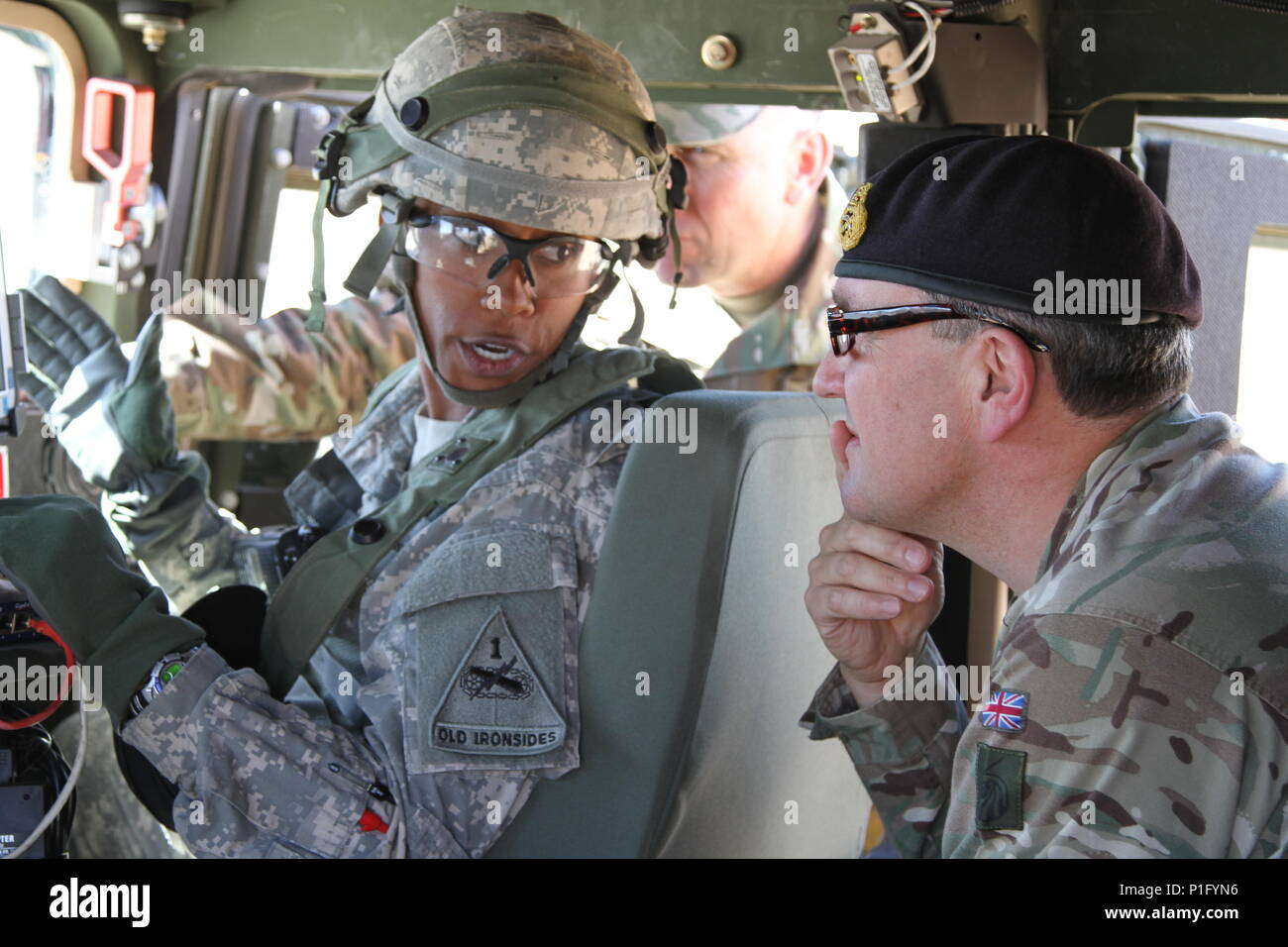 Lt. Gen. James R. Everard, Commander, Field Army, United Kingdom visits ...