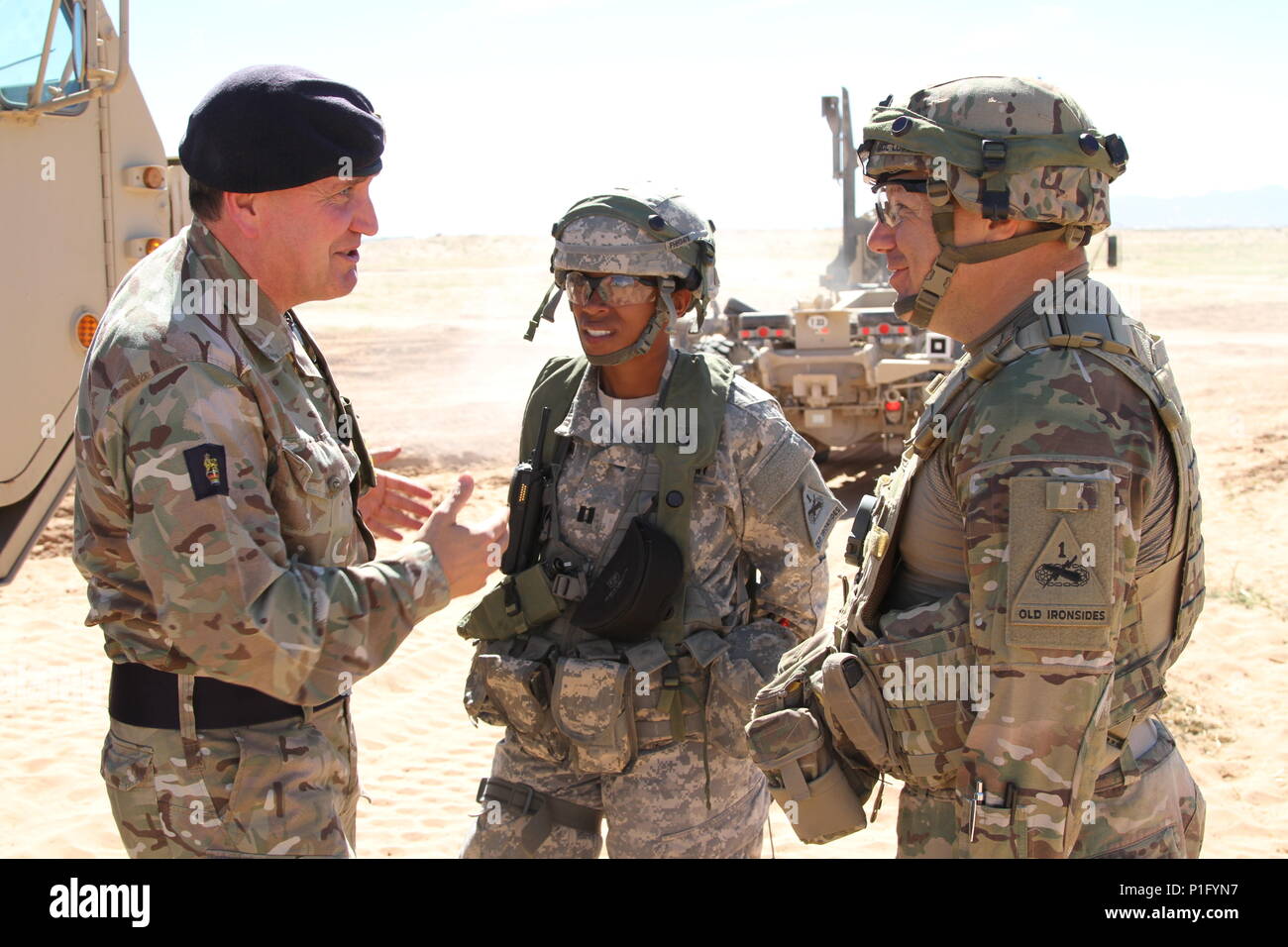 Lt. Gen. James R. Everard, Commander, Field Army, United Kingdom visits ...