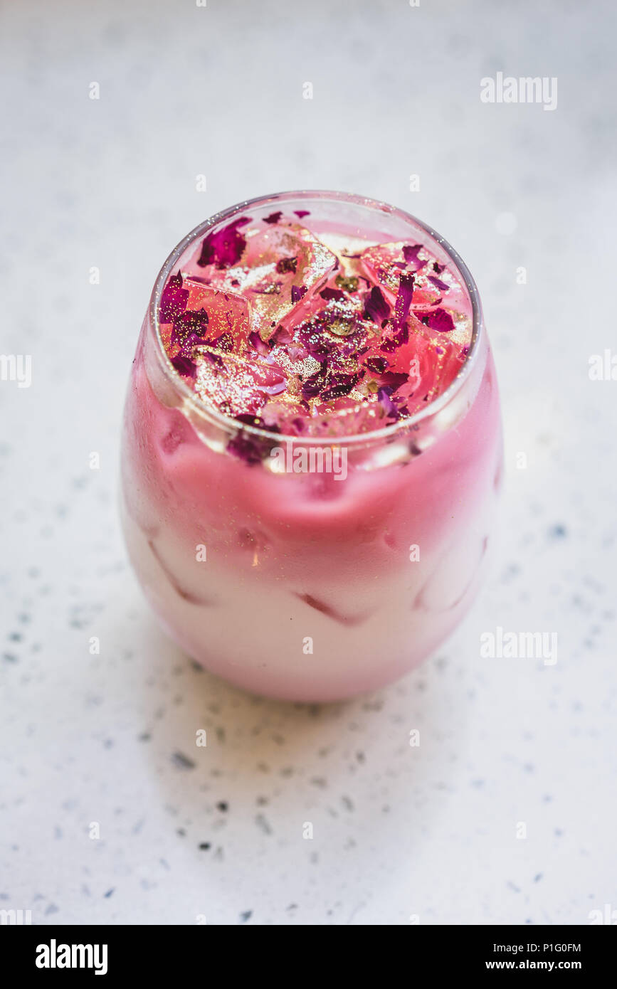 Pink iced tea hi-res stock photography and images - Alamy