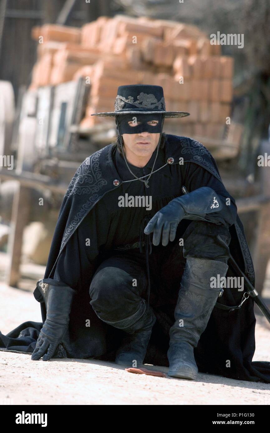 The mask of zorro year hi-res stock photography and images - Alamy