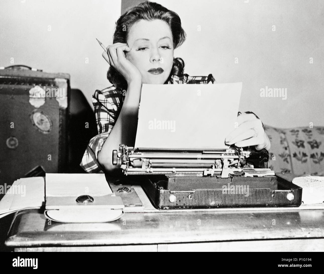 Original Film Title: OVER 21. English Title: OVER 21. Film Director ...