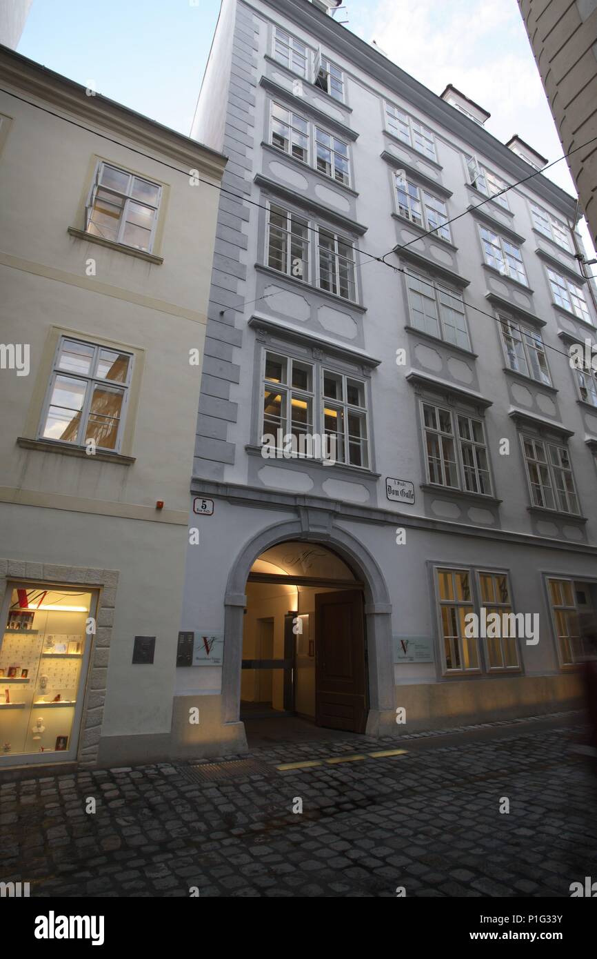 . Viena / Wien; La "Mozarthaus Vienna" (Casa de Mozart) también llamada ...