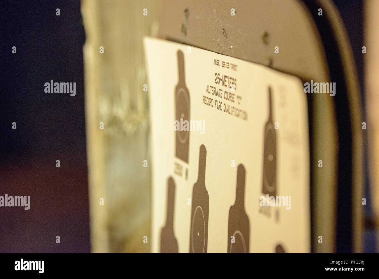 25 meters indoor range hi-res stock photography and images - Alamy