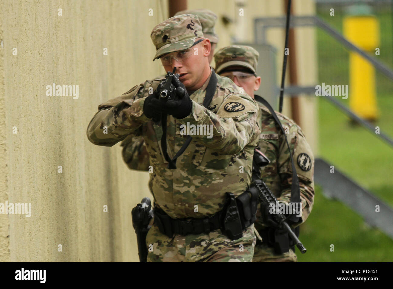 591st military police company hi-res stock photography and images - Alamy