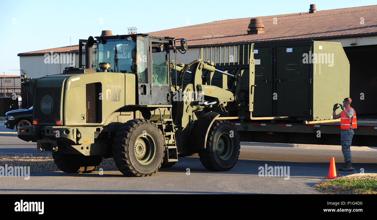 509th logistics readiness squadron hi-res stock photography and images ...