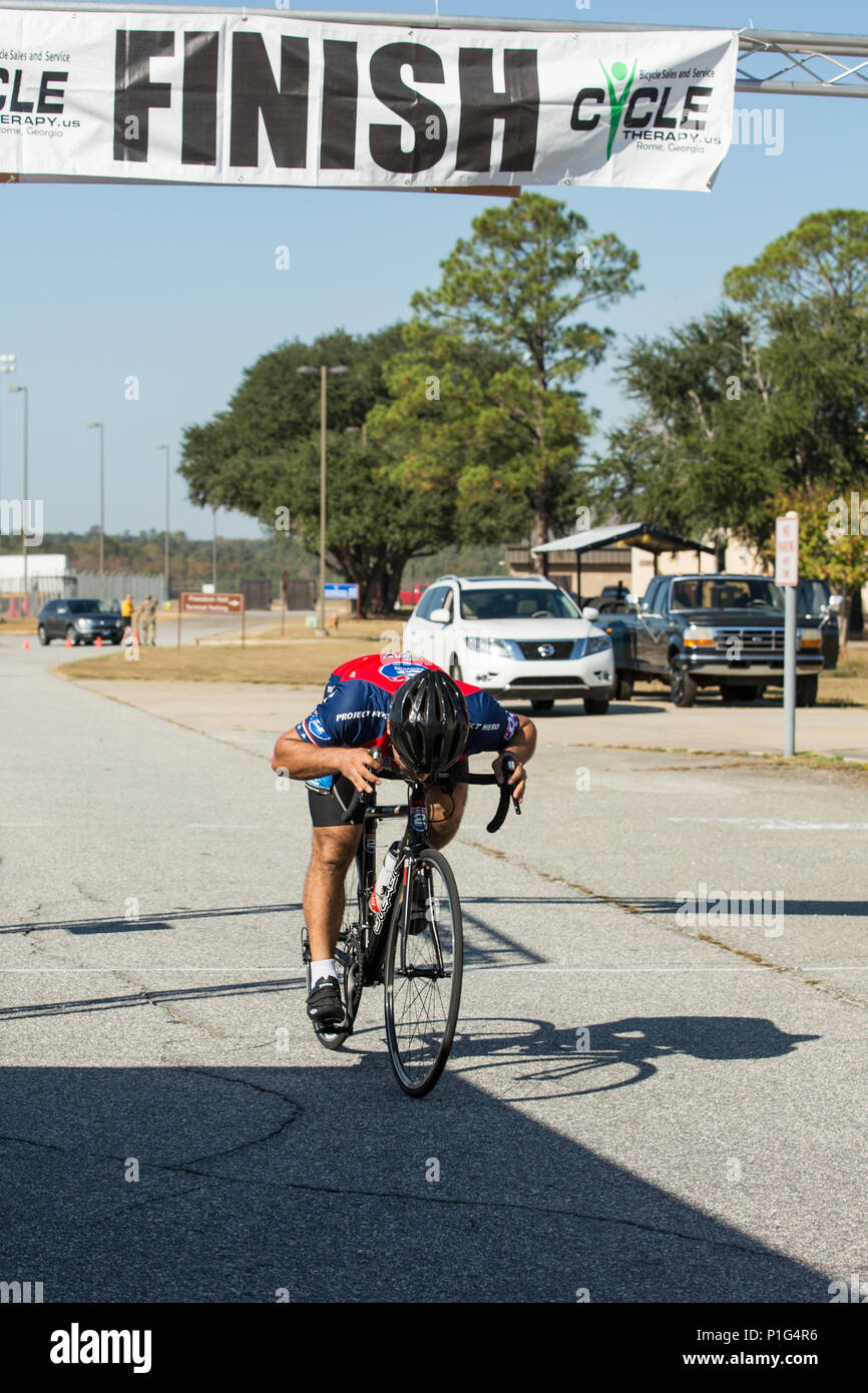 Recumbent handcycle hi-res stock photography and images - Alamy