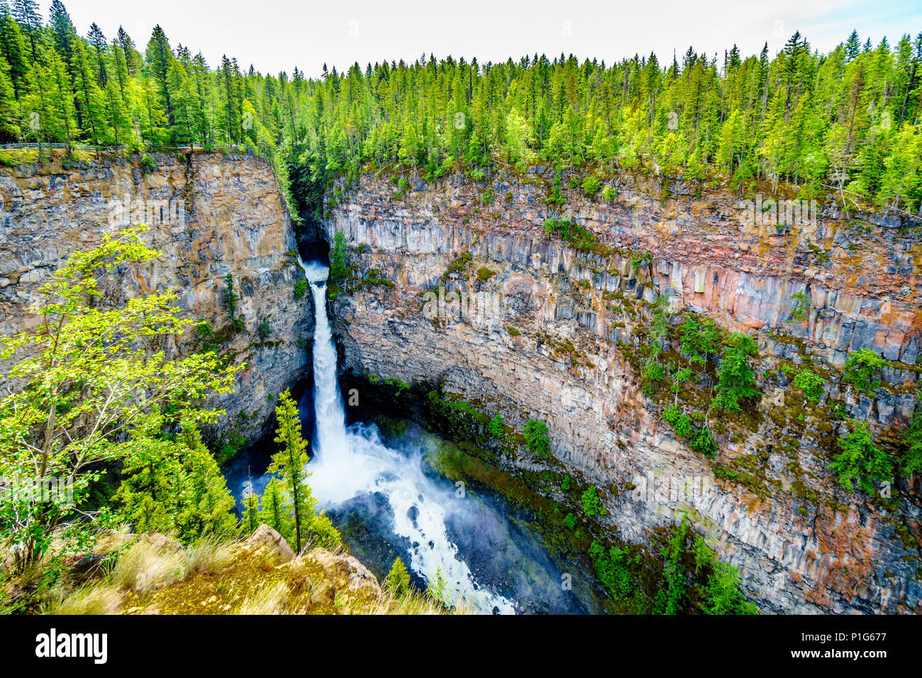 Spahat waterfall hi-res stock photography and images - Alamy