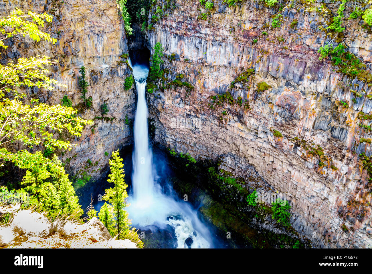 Spahat waterfall hi-res stock photography and images - Alamy