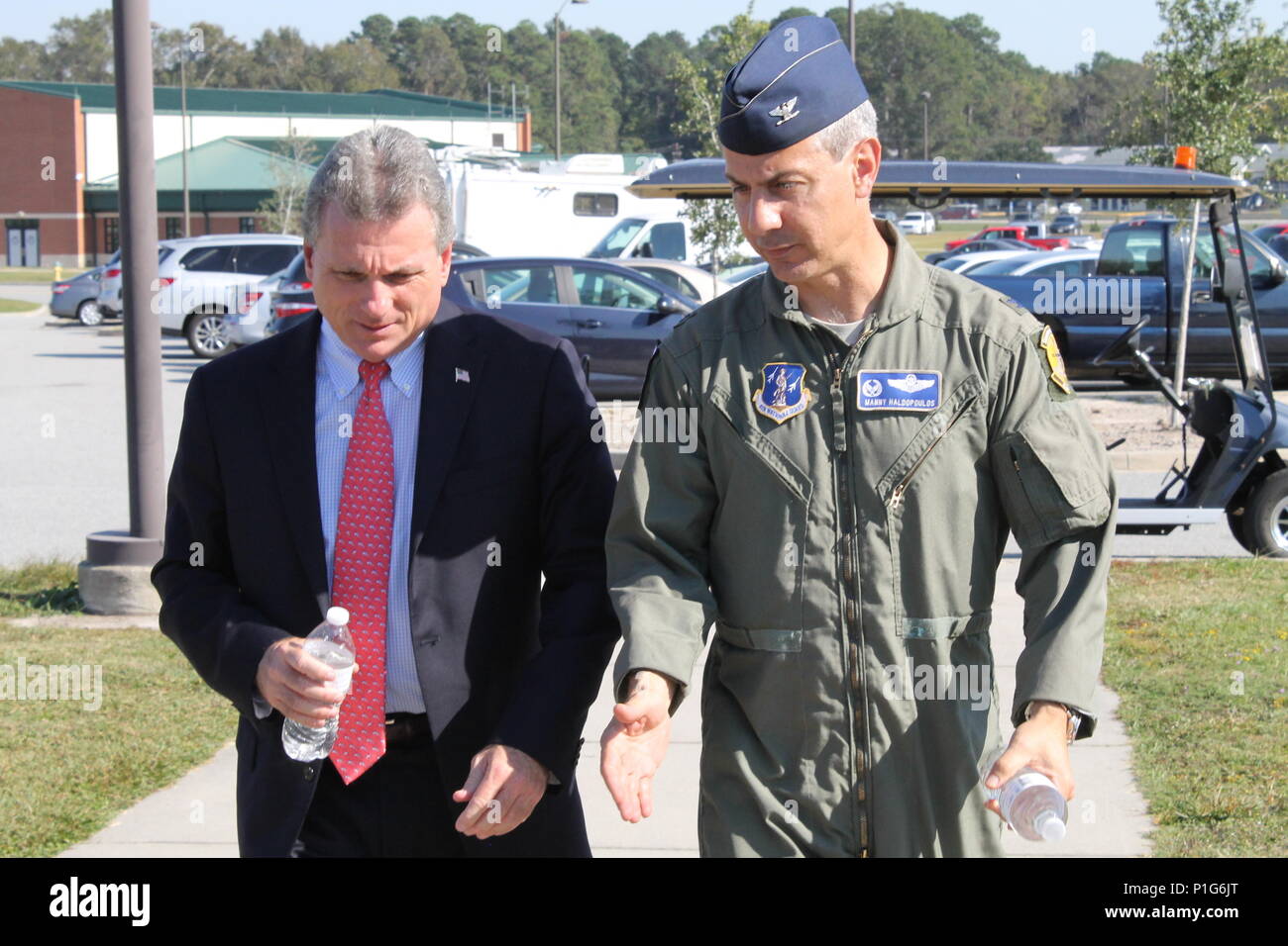 Rep buddy carter hi-res stock photography and images - Alamy