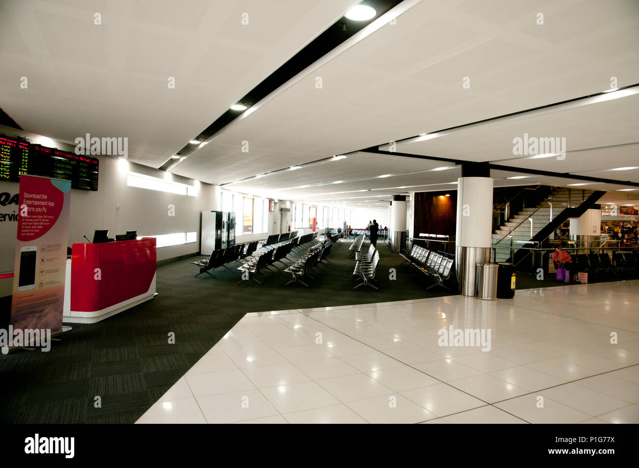 Airport boarding gates hi-res stock photography and images - Alamy