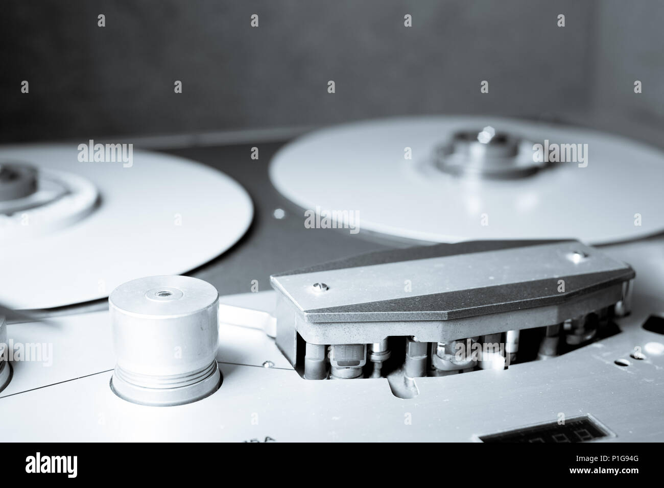 Magnetic head hi-res stock photography and images - Alamy