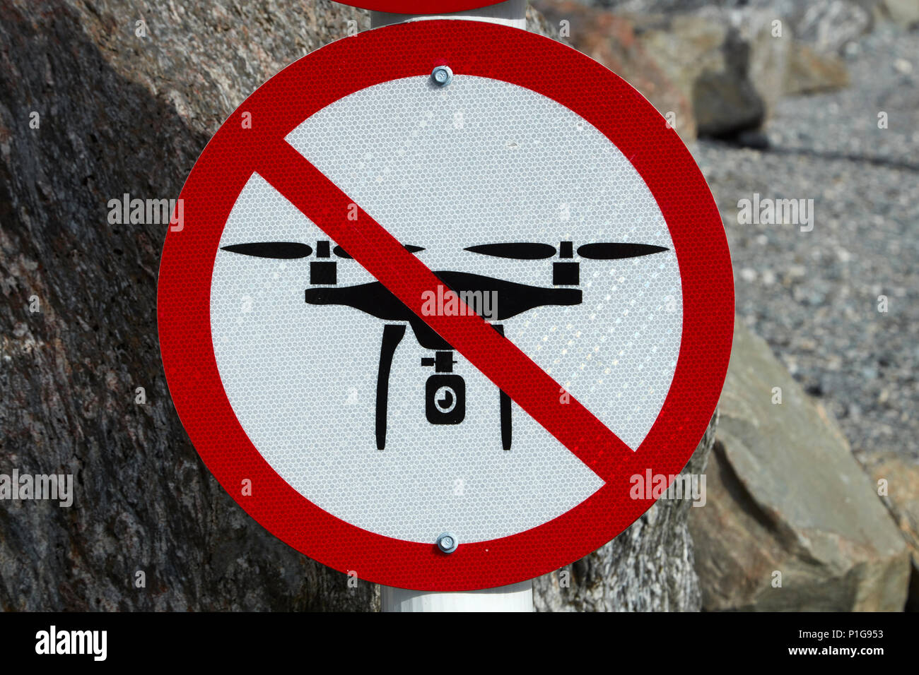 No drone sign warning sign hi-res stock photography and images - Alamy
