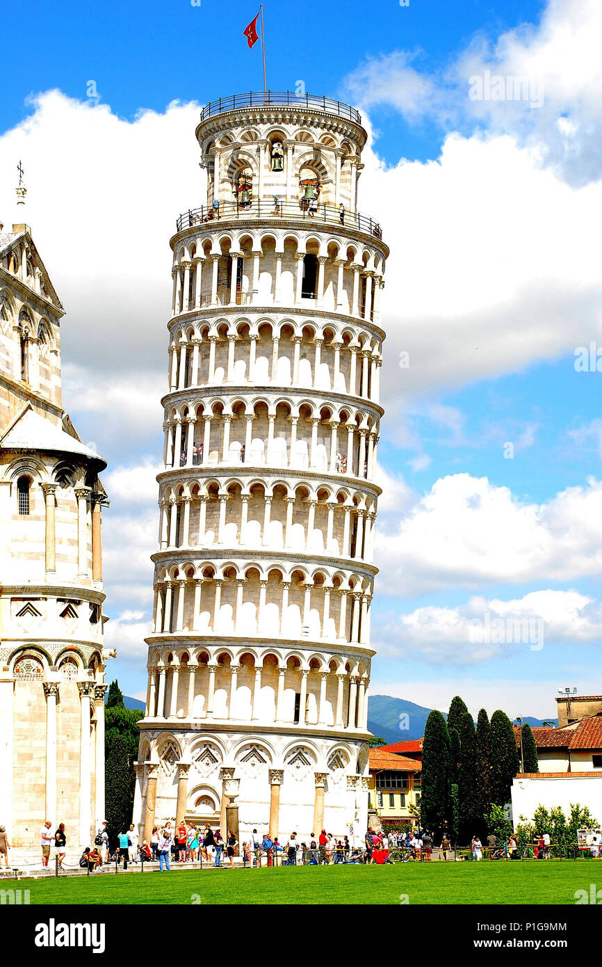Pisa cathedral complex hi-res stock photography and images - Alamy