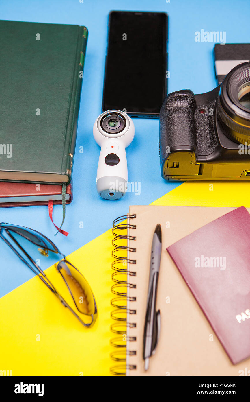 Dslr kit hi-res stock photography and images - Alamy