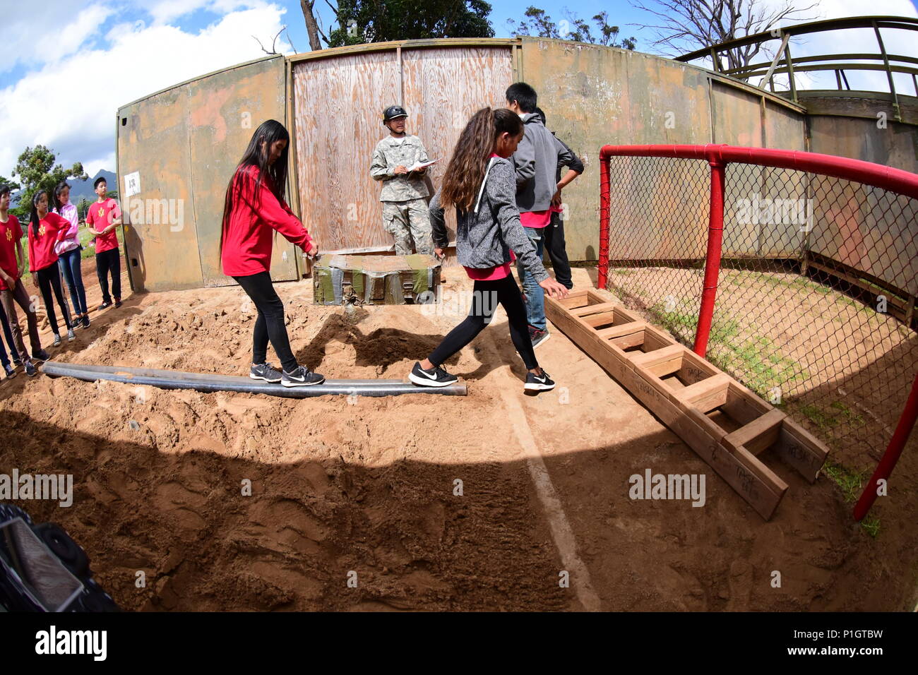 Prince David Kawananakoa Middle School students navigate as a team ...