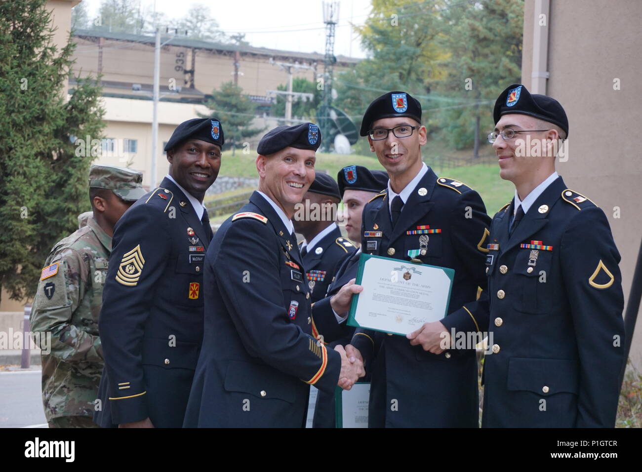 Command sgt maj mccray hi-res stock photography and images - Alamy