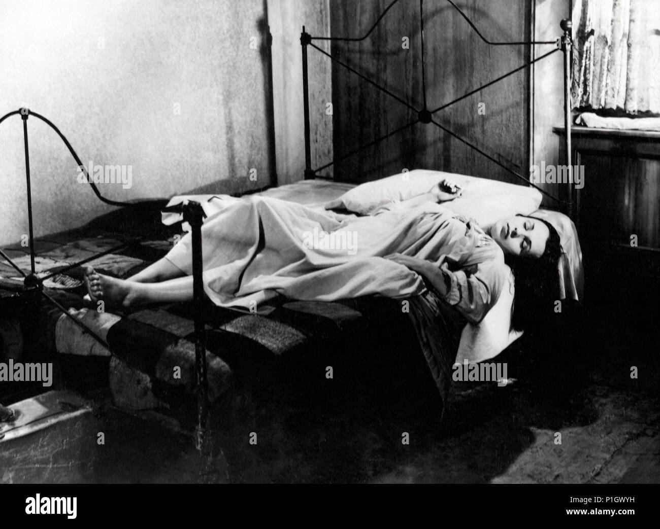 Original Film Title: LIMELIGHT. English Title: LIMELIGHT. Film Director ...