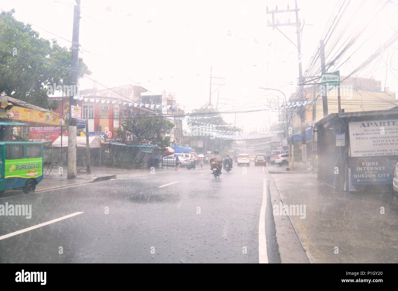 Metro Manila, Philippines. 11th June, 2018. Public and private ...