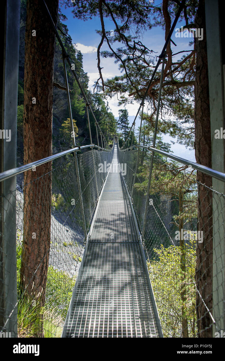 Traversing walkway hi-res stock photography and images - Alamy