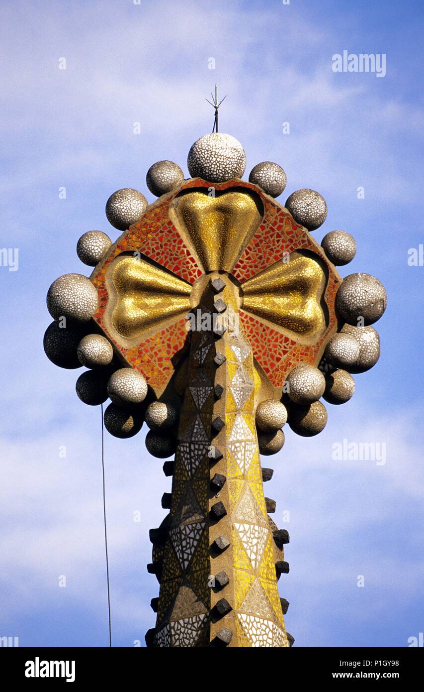 Sagrada Familia church (by Antoni Gaudí); tower details Stock Photo - Alamy
