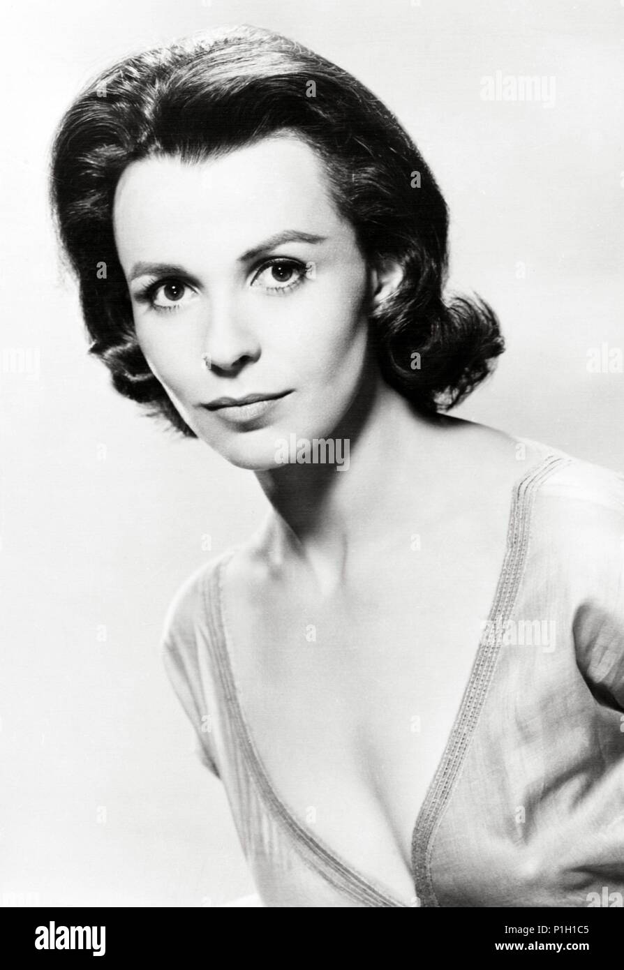 Claire bloom hi-res stock photography and images - Alamy