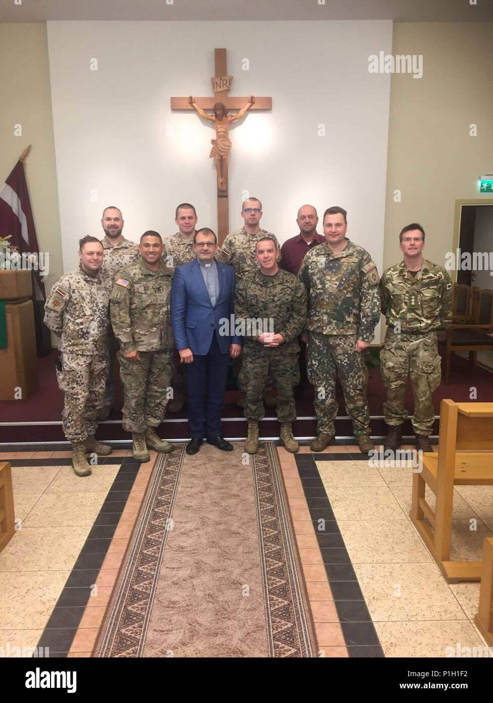 Different religious leaders together hi-res stock photography and ...