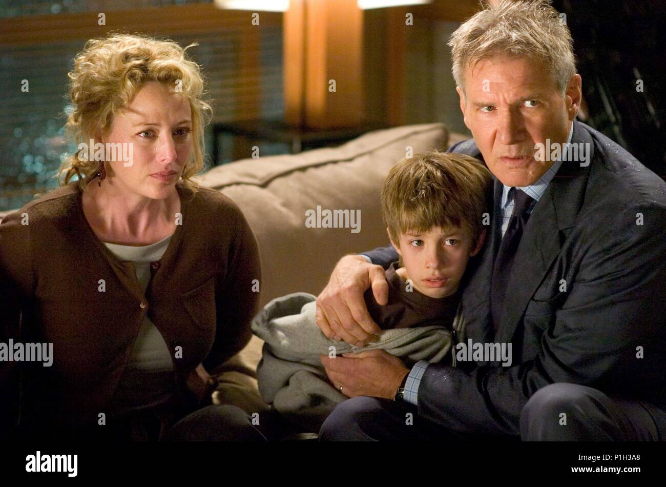 Original Film Title: FIREWALL. English Title: FIREWALL. Film Director ...