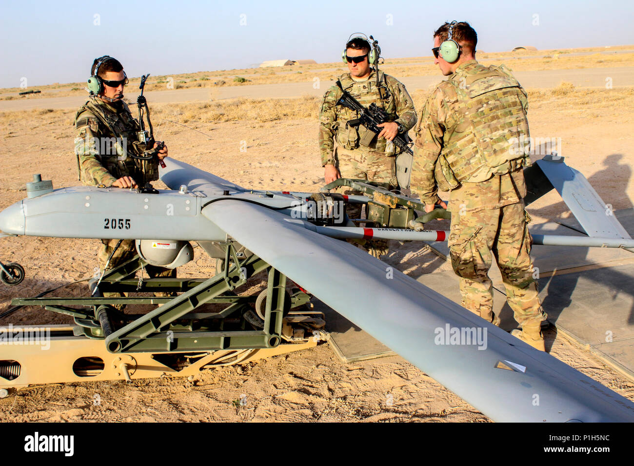 Soldiers deployed to Iraq from Fort Bliss, Texas, Delta Company, 2nd ...